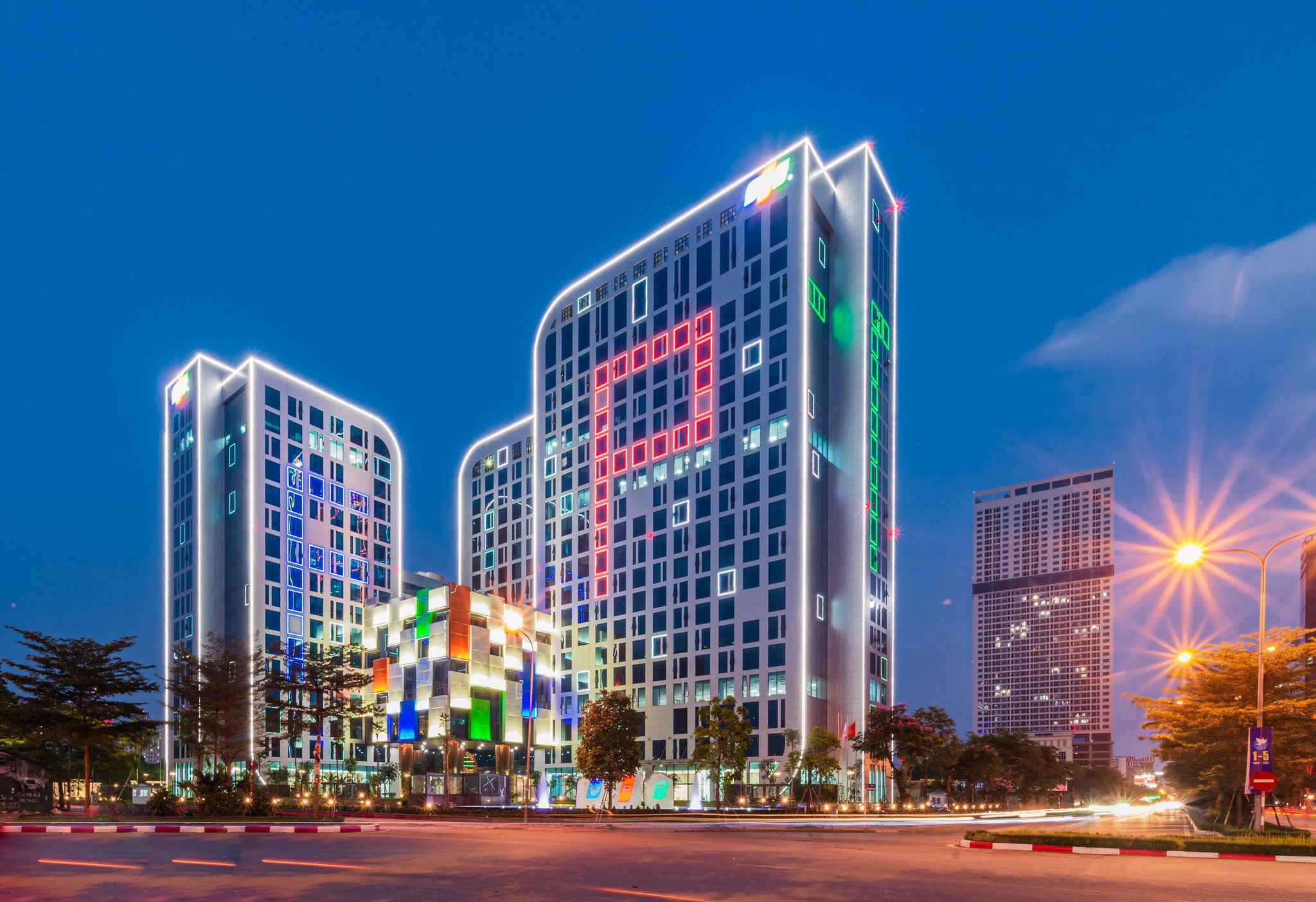 FPT Telecom - Internet Wifi | Truyền Hình | Camera IP | Smart Homes